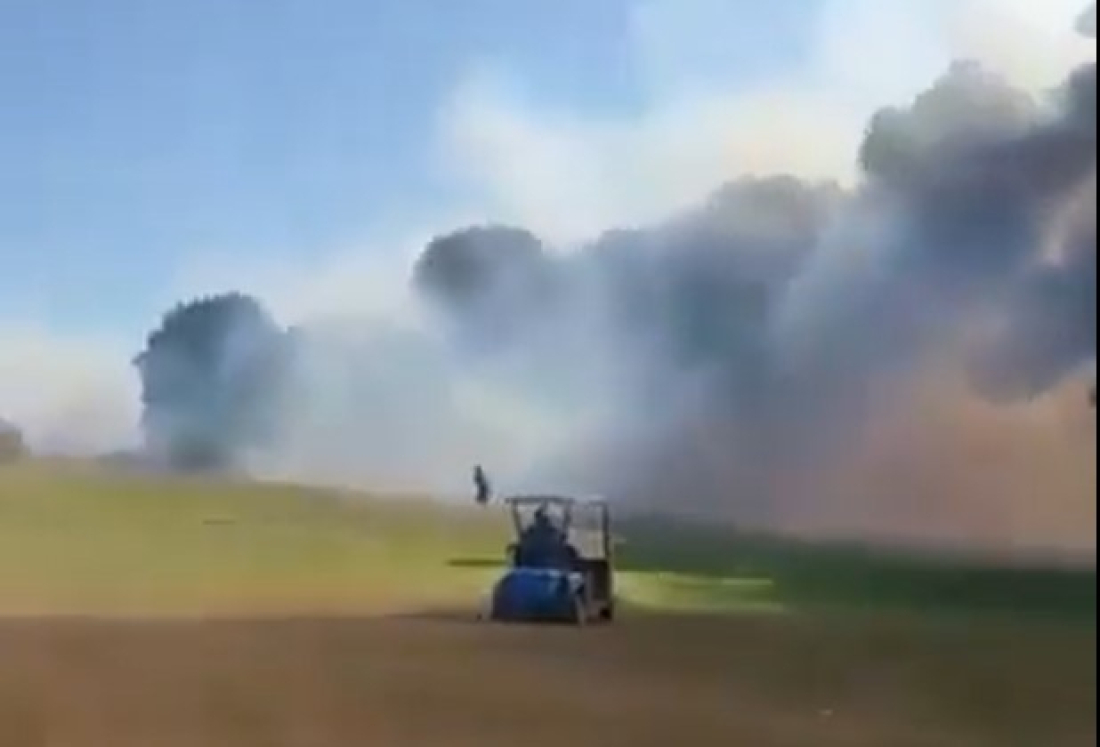 VIDEO: Avion iz Pule sletio u London pa se srušio i zapalio pri ...