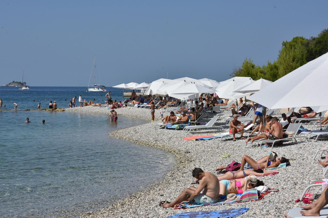Zapadna obala Istre jučer najtoplija u Hrvatskoj, rekorder je bio ...
