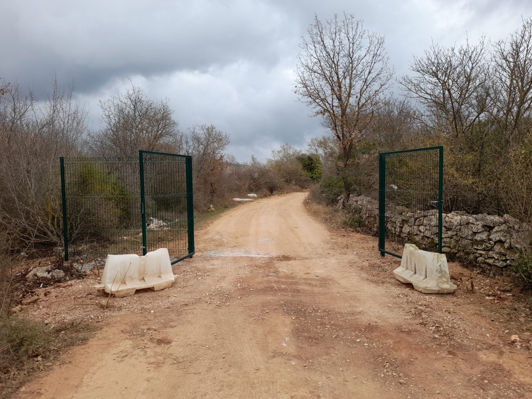 Bale: Zbog problema s dovozom otpada postavljene su kapije - IstraIN