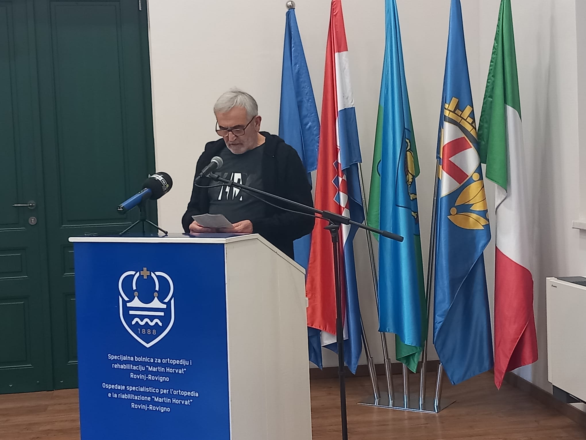 U ČAST DOKTORICI VIŠNJI PROKIĆ Dvorana Specijalne bolnice ''Martin ...